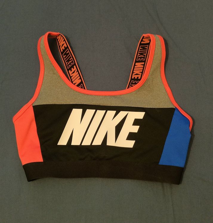 Sport BH NIKE Gr 32 / XS (Gebraucht) in Rheinfelden für CHF 8 – mit Lieferung auf Ricardo kaufen