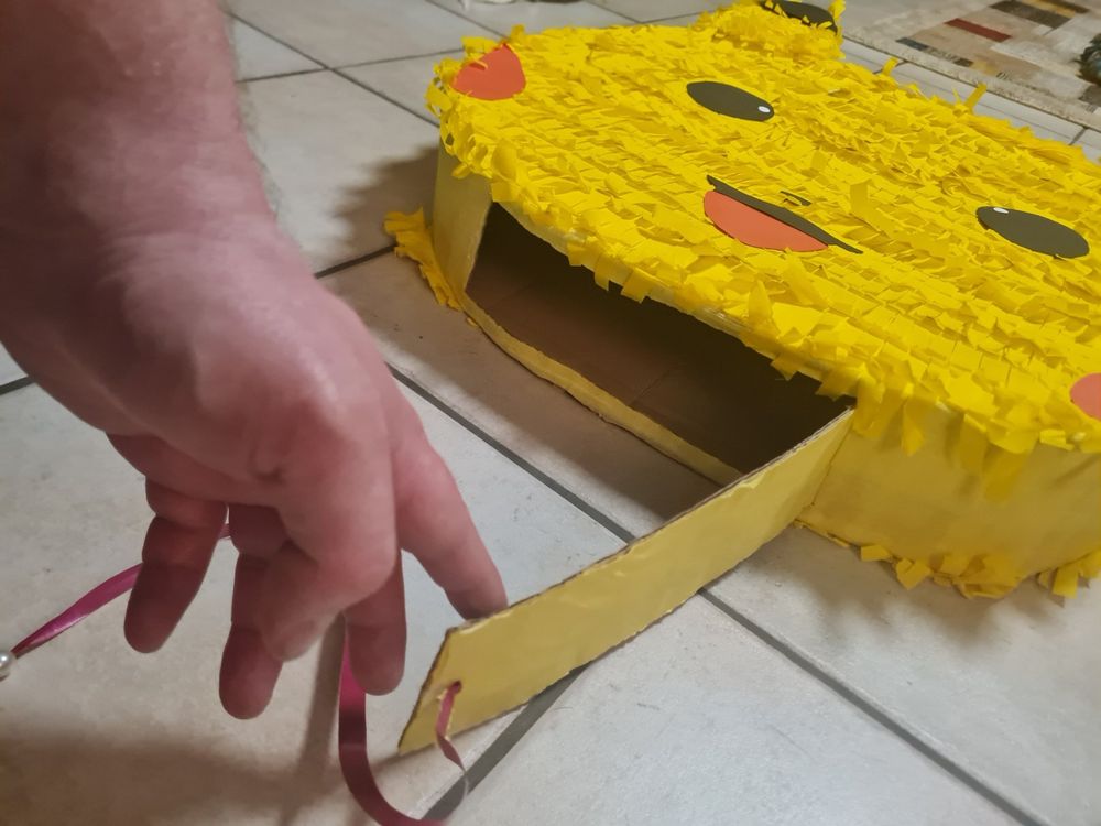 Pokemon-Pikachu-Pinata | Kaufen auf Ricardo