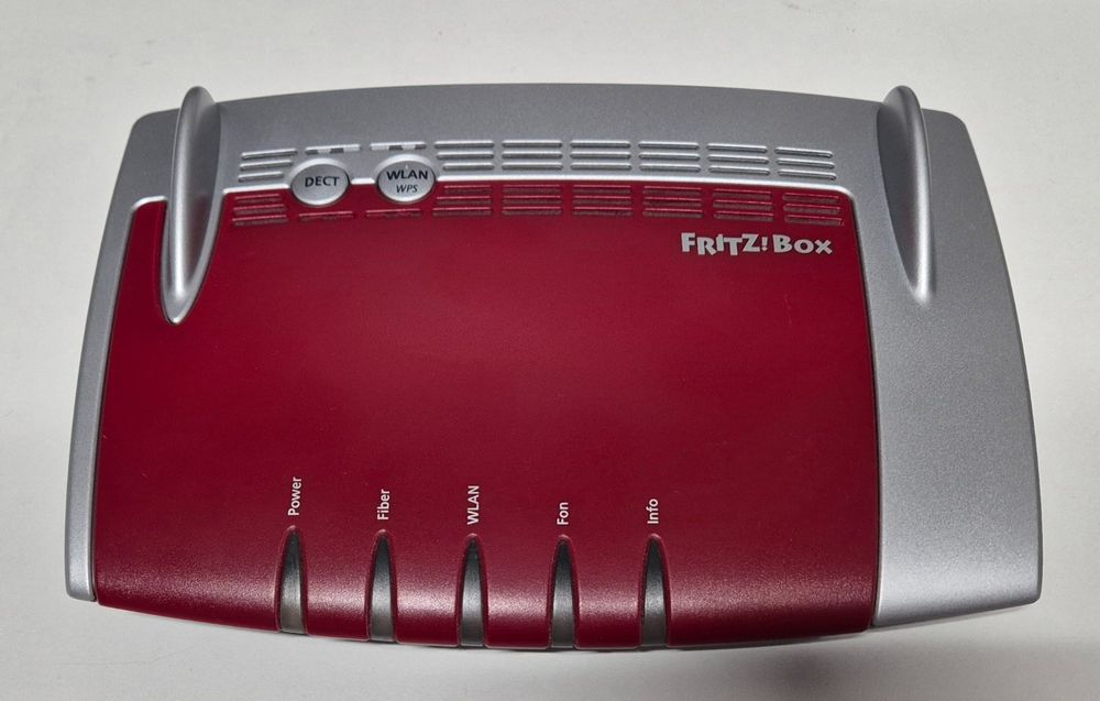 Router Fritz!Box 5490 Fiber (Gebraucht) in Giubiasco für CHF 10 – mit ...