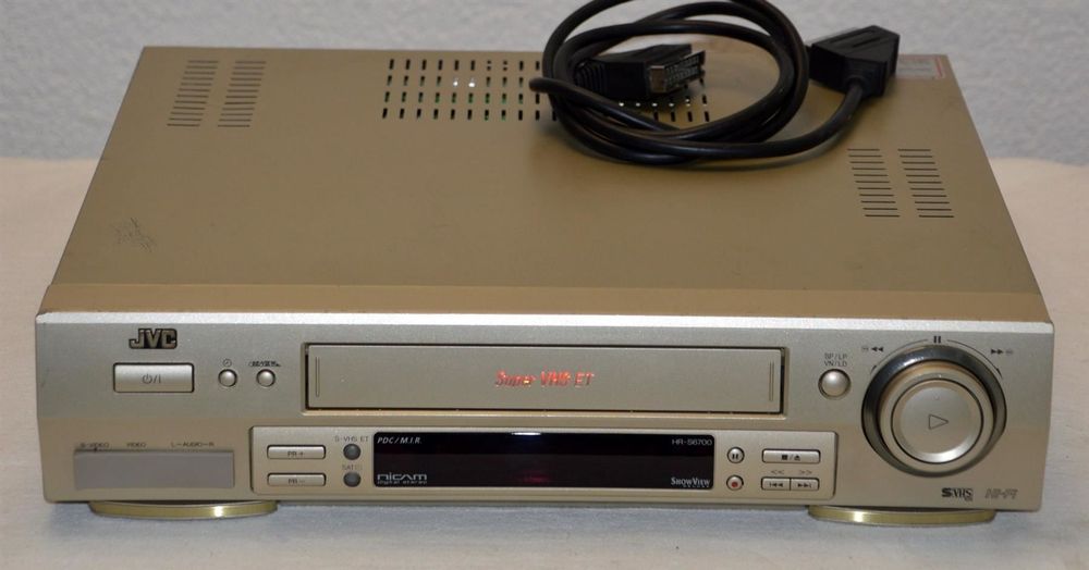 Videorecorder Super VHS JVC HR-S6700S | Kaufen auf Ricardo