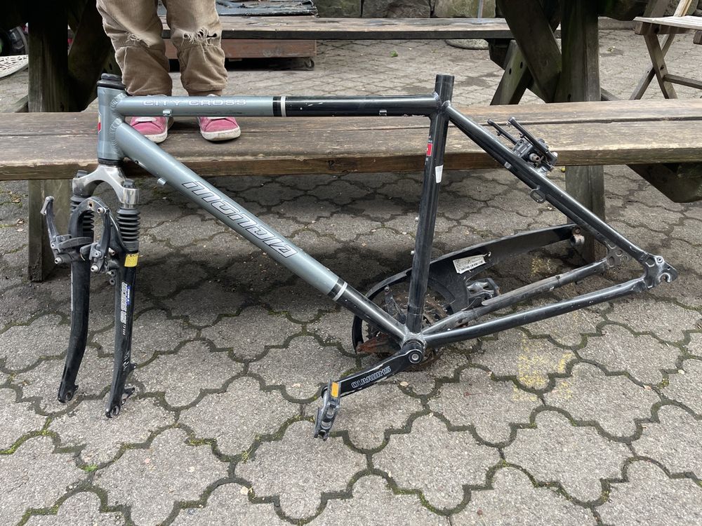 Mondia City Cross Rahmen ALU DB 7005 Original Swiss Bike (Gebraucht) in Luzern für CHF 1 – nur ...