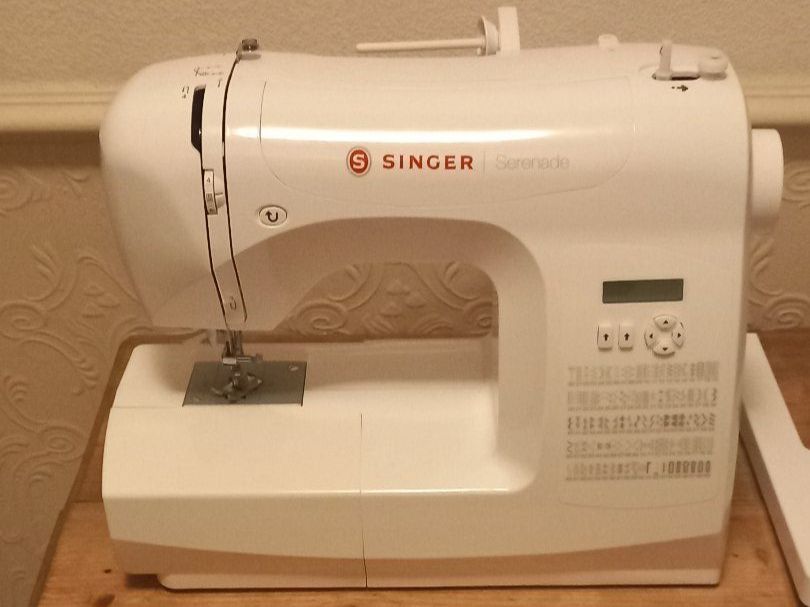 Nähmaschine / Machine à coudre Singer Serenade C520L Neu ! (Neu (gemäss ...