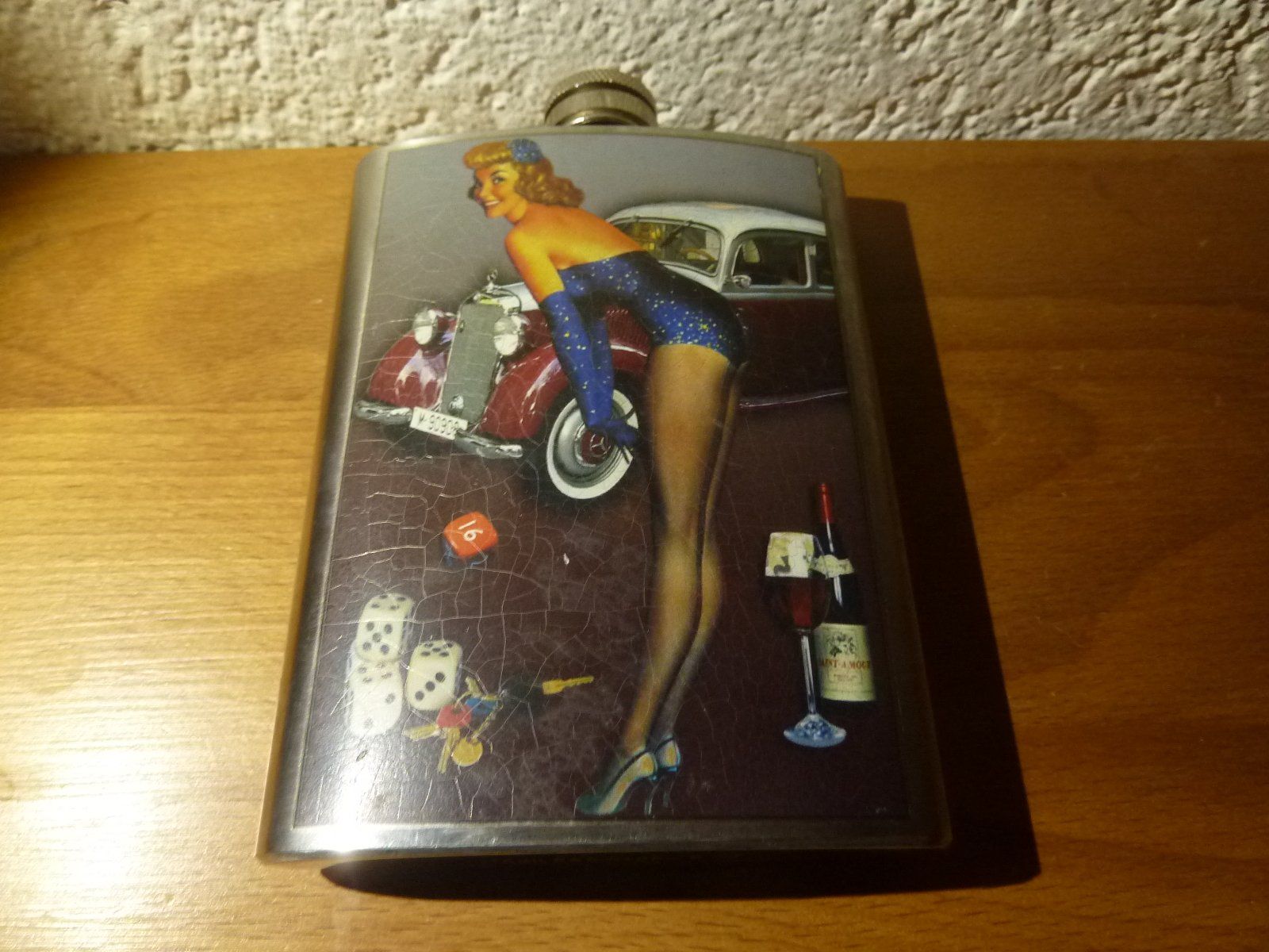 Hip Girl Flachmann 8 oz Pinup 1960er Girls neuwertig (Gebraucht) in ...