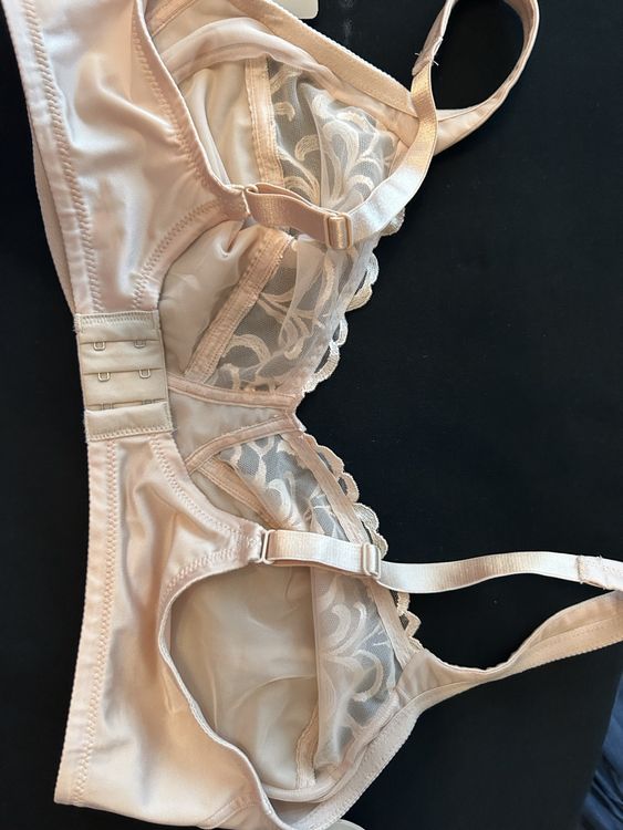 « Triumph » 90C soutien gorge (Neu und originalverpackt) in für CHF 20 – mit Lieferung auf ...