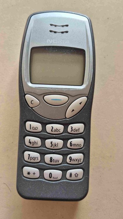 Nokia 3210 (Gebraucht) in Schwarzenburg für CHF 16 – mit Lieferung auf ...
