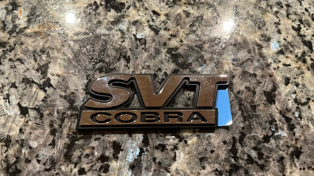 Ford / Shelby SVT Cobra Logo Emblem-Aufkleber (Neu und originalverpackt ...