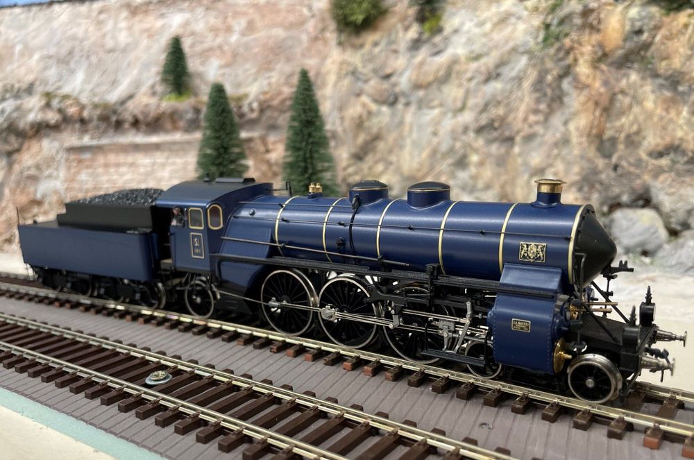 Roco S 3/6 63360 und Wagen 44810 (Neu (gemäss Beschreibung)) in Embrach ...