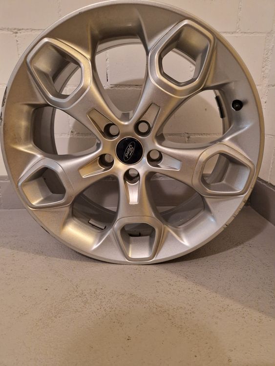 Felgen Ford Kuga 19 Zoll (D'occasion) à Auw pour CHF 290 – retrait ...