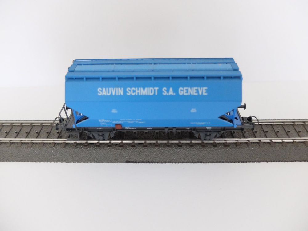 H0 Roco Schüttgutwagen SBB blau (Gebraucht) in Aegerten für CHF 18 – mit Lieferung auf Ricardo ...