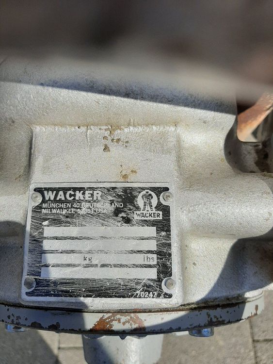 Grabenstampfer 2 Stk Wacker Neuson Rammer (Defekt) in Rain für CHF 450 ...