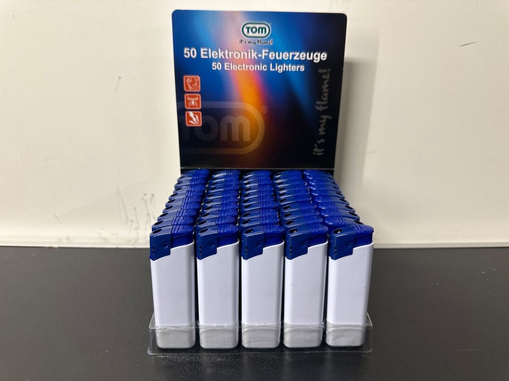 Neu Display Feuerzeug weiss/ blau (50x) (Neu und originalverpackt) in Inwil für CHF 10 – mit ...