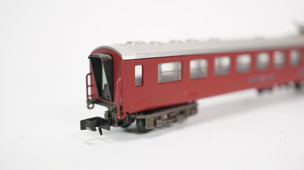 e37 Spur N Arnold SBB Speisewagen rot mit Rangiergriffen | Kaufen auf ...