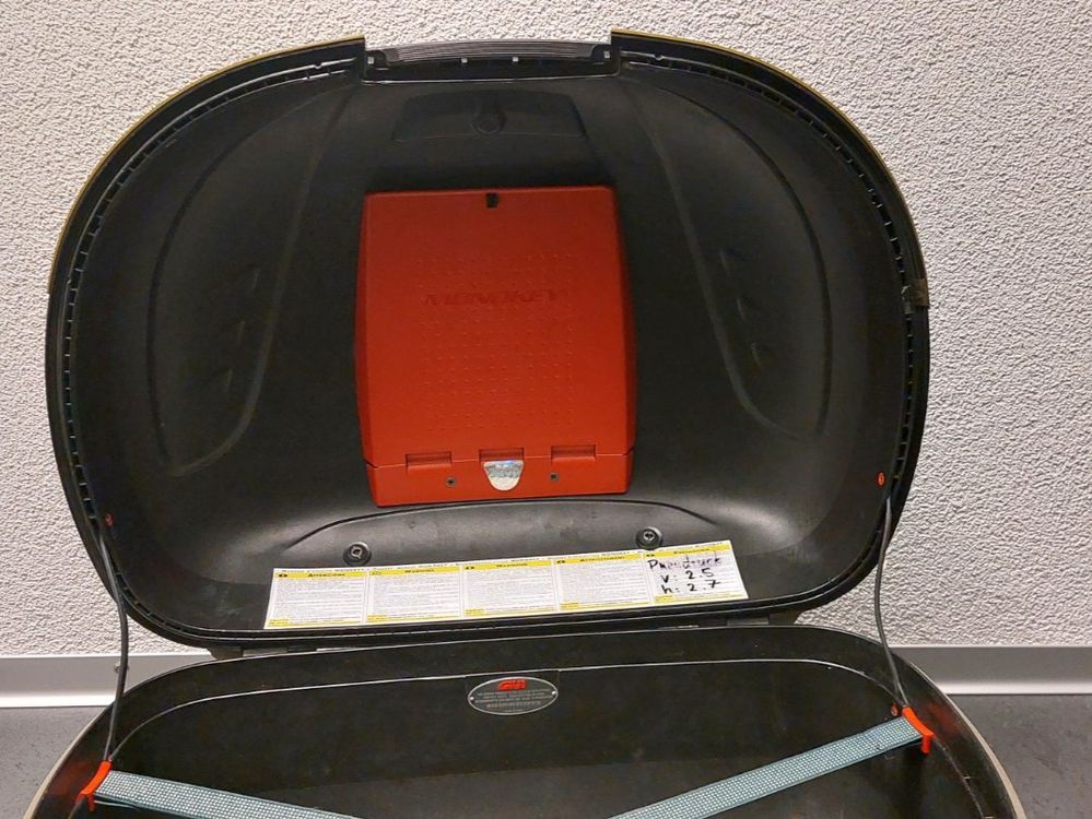 Top Case GIVI Maxia Monokey System (Gebraucht) in Knonau für CHF 50 – nur Abholung auf Ricardo ...