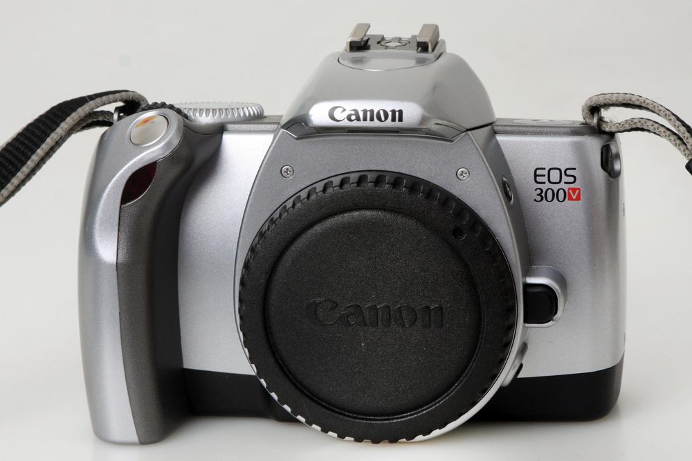 Canon EOS 300V Gehäuse, neuwertig | Kaufen auf Ricardo
