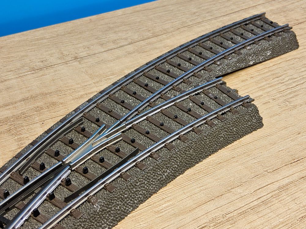 Märklin 24672 C Gleis _ Digital Bogen Weiche rechts Spur H0 (Gebraucht ...