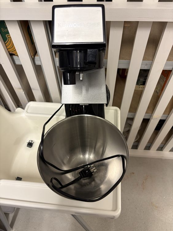 Kenwood Chef Küchenmaschine (Gebraucht) in Malters für CHF 10 – mit ...