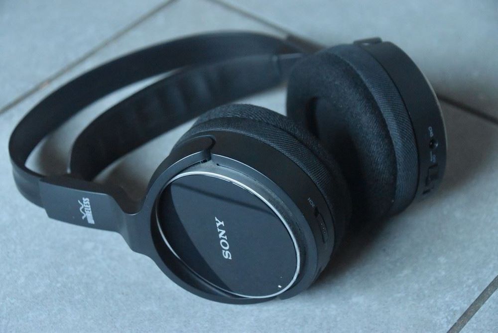 Kopfhörer SONY MDR-RF810RK casque audio (Gebraucht) in Collonges für ...