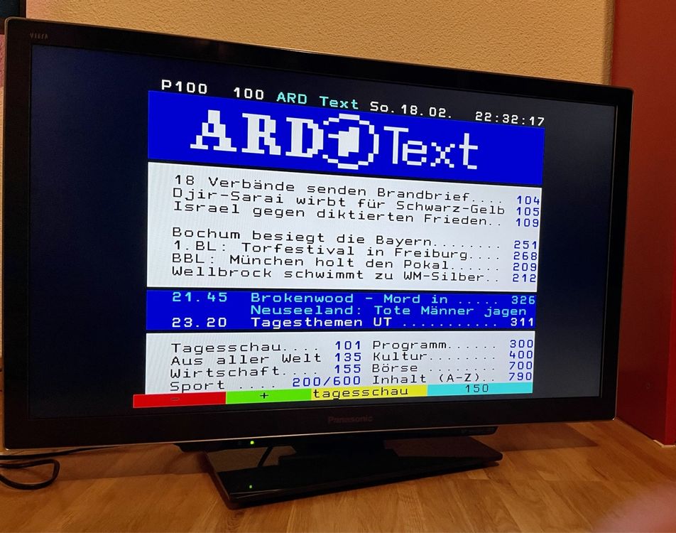 Panasonic 32“ LCD (Sat-) TV mit Zubehör (Gebraucht) in Zürich für CHF ...
