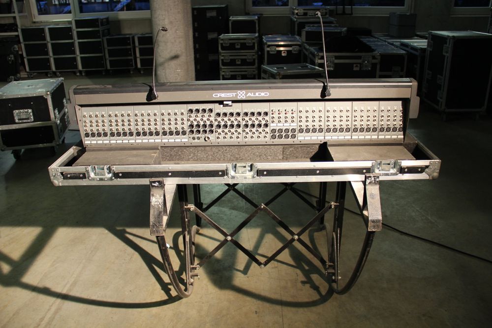 Crest Audio analog Mischpult X8 / X Eight (Gebraucht) in Münchenbuchsee ...