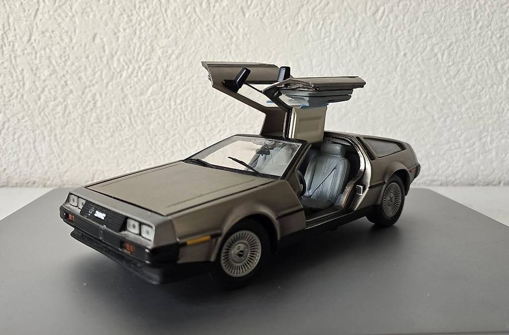 1981 De Lorean Modell 1:18 (Gebraucht) in Hermetschwil-Staff für CHF 35 ...