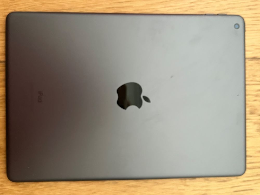 Ipad 8.Generation(2020) Space grey 128GB WiFi (Gebraucht) in ...