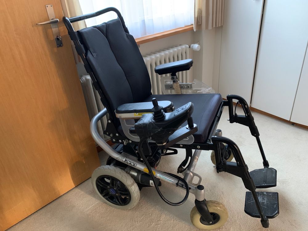 Elektrischer Rollstuhl Otto Bock A200 | Kaufen auf Ricardo