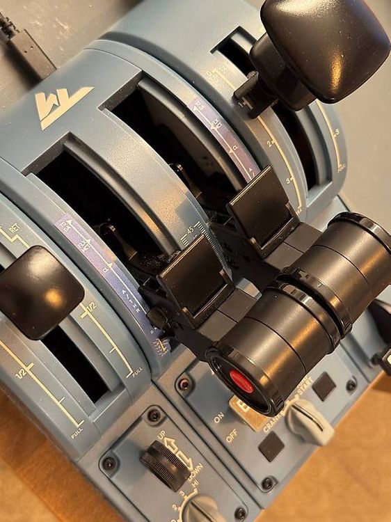 Vendo Thrustmaster Airbus TCA Quadrant + Slats, Flaps e SL3 (Usato) a S ...