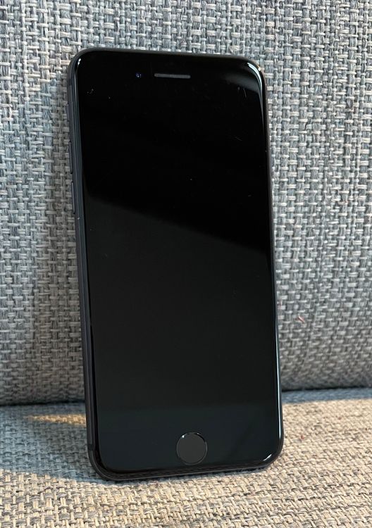 iPhone 8, Space Grey, 64GB (Gebraucht) in Uster für CHF 85 – mit ...