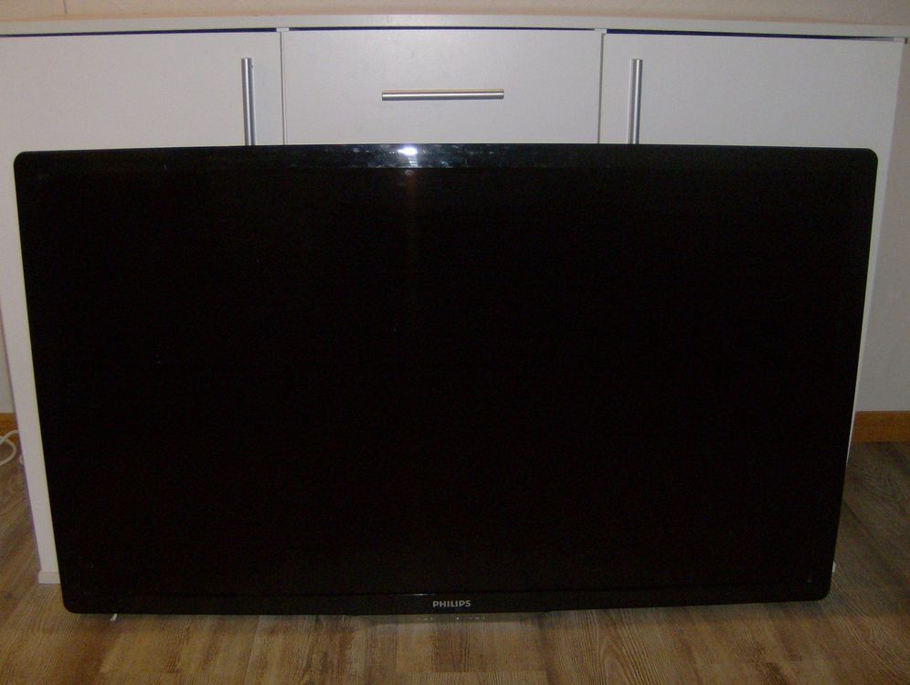 SMART LED TV 46" PHILIPS | Kaufen auf Ricardo