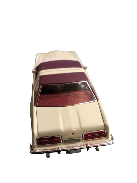 Neo - lincoln continental 1:43 (Gebraucht) in Lausen für CHF 19 – mit ...