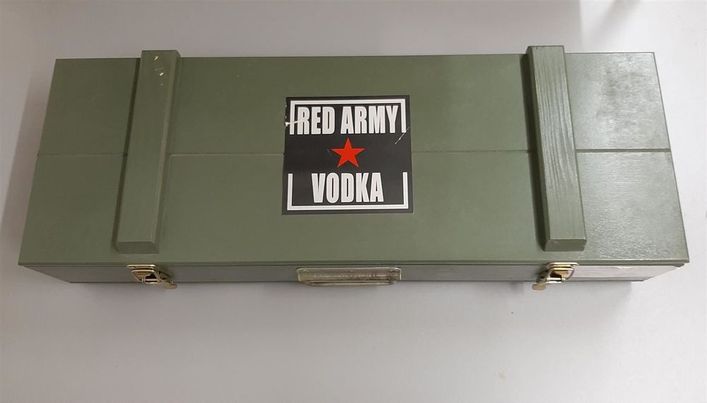 Red Army Kalashnikov Vodka (Neu und originalverpackt) in Regensdorf für ...