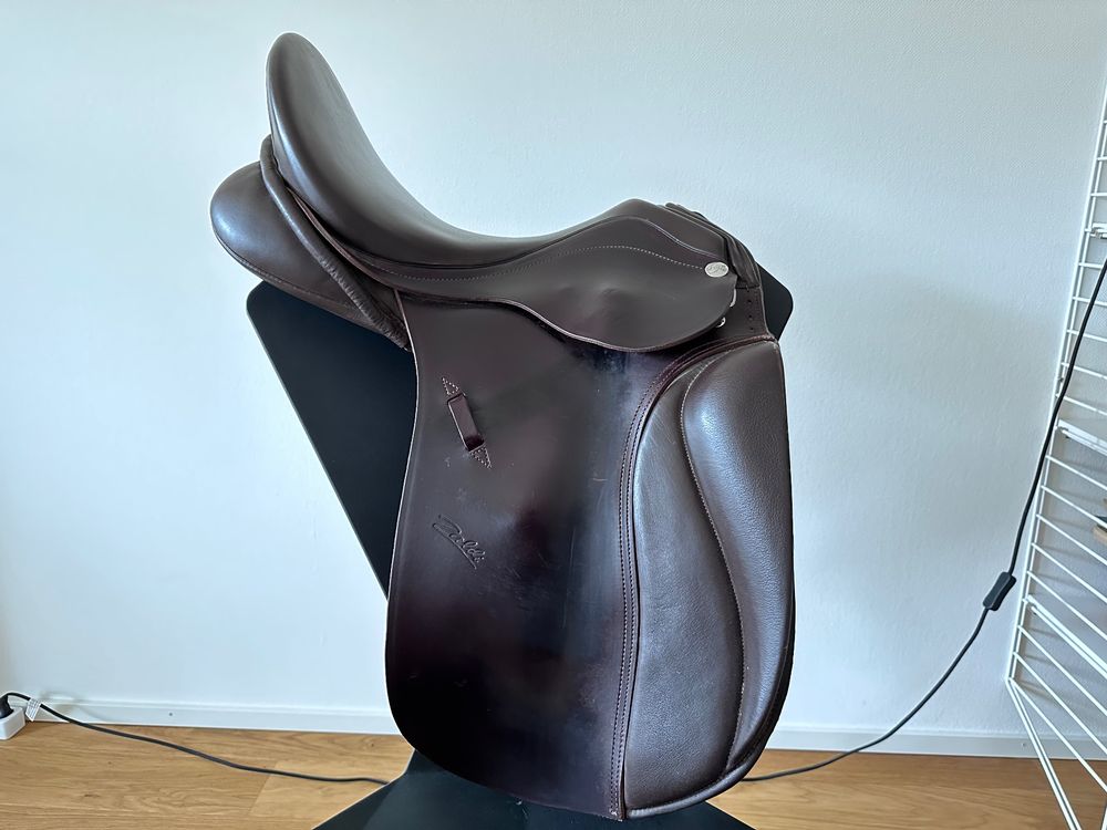 Dressursattel ZALDI New Kent, braun, 17 Zoll (Gebraucht) in Zürich für ...