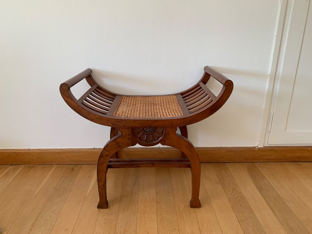 Chinesischer Hocker mit geflechteter Sitzfläche (Gebraucht) in ...