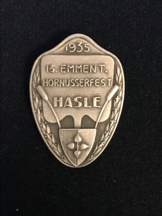 Brosche/ Abzeichen Emment. Hornusserfest Hasle 1935 (Gebraucht) in ...