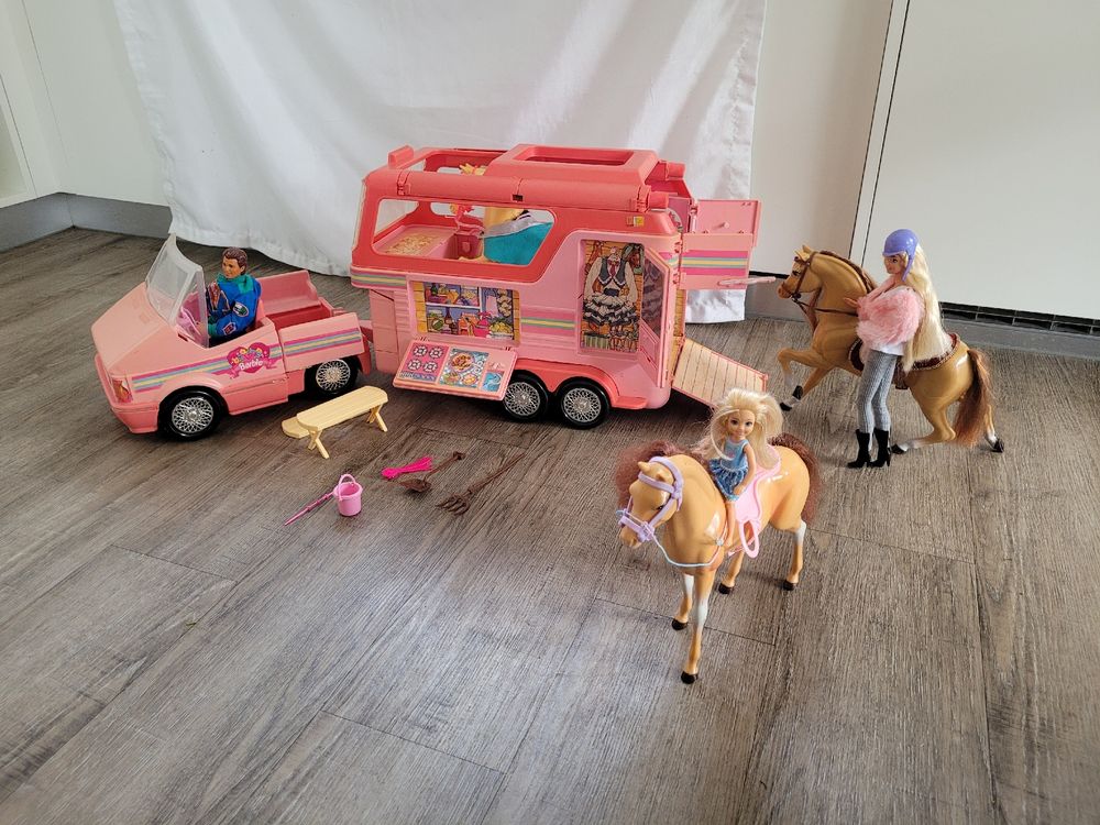 Barbie Pferd Luxus Trailer (Gebraucht) in für CHF 60 – mit Lieferung ...