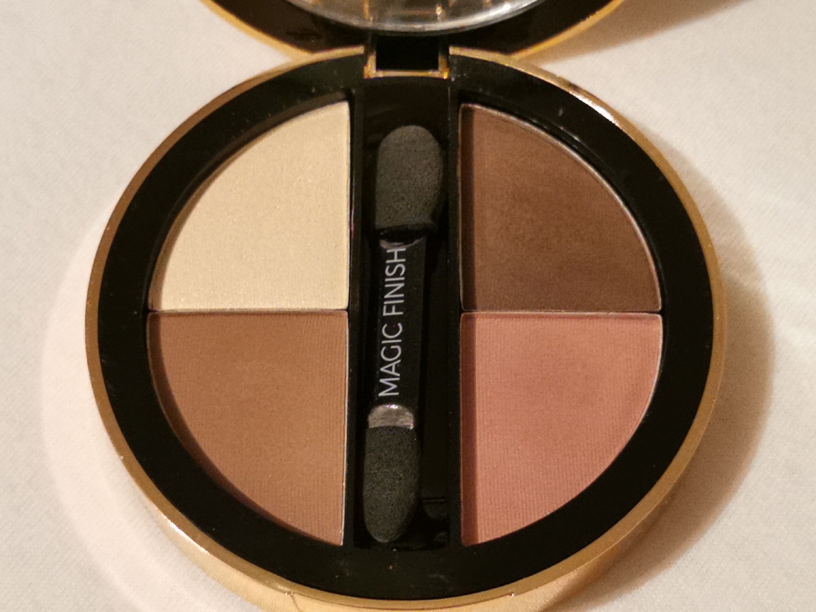 M. Asam Satin Eye Shadow (Neu und originalverpackt) in Schlieren für ...