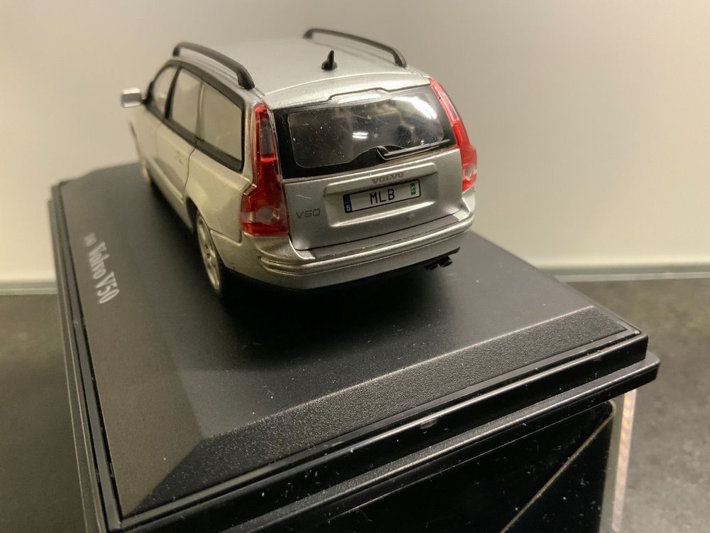 VOLVO V50 im Massstab 1:43 (Neu und originalverpackt) in Erlenbach im ...