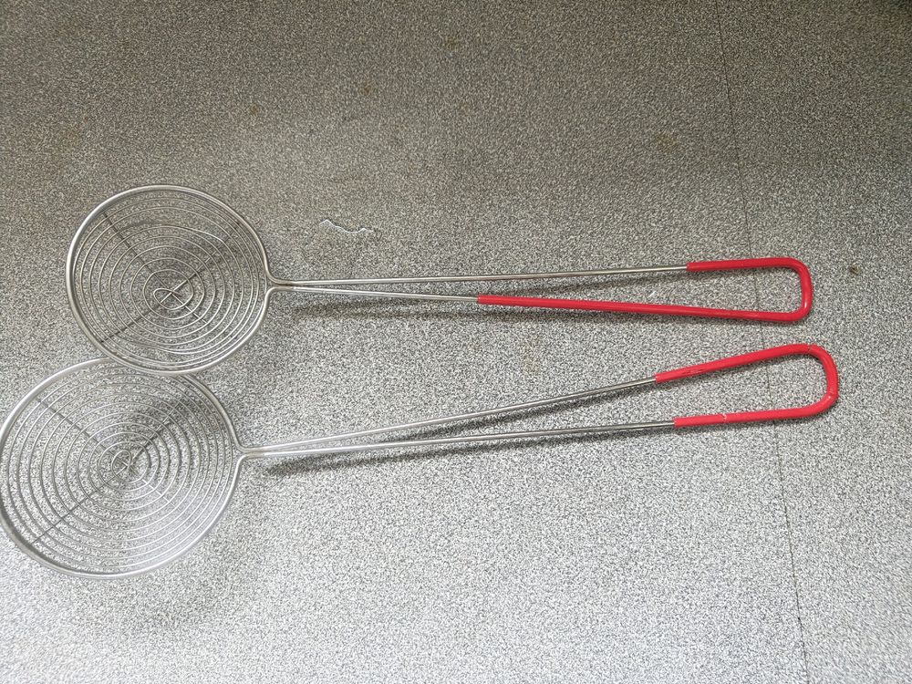 2x small Kitchen Spider Strainer Skimmer ab 1fr (Gebraucht) in ...