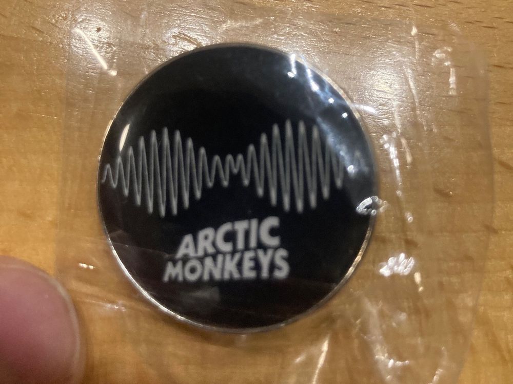 Arctic Monkeys Pin Anstecker Punk Roc Metal Band (Neu (gemäss ...