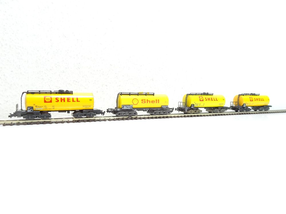4 Minitrix Güterwagen Kesselwagen Shell Spur N (Gebraucht) in Luzern ...