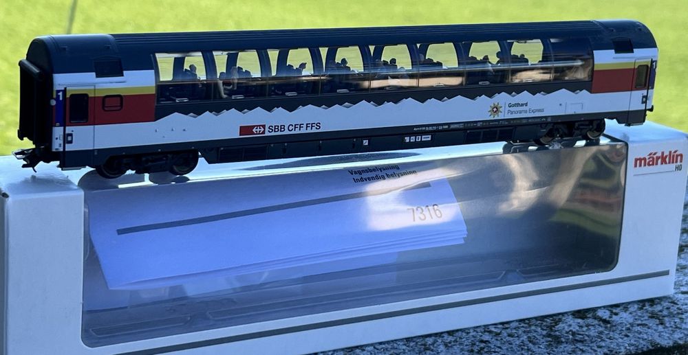 1. Klass Märklin-Wagen des Gotthard Panorama-Express Apm (Neu und originalverpackt) in Menziken ...