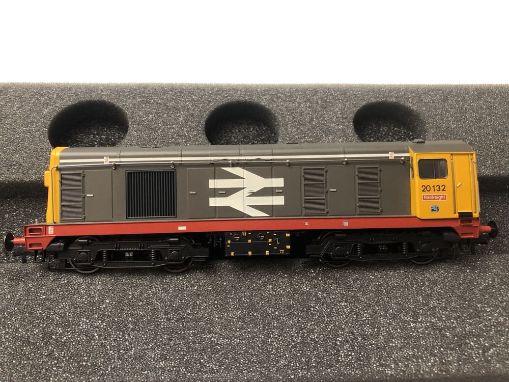 Bachmann engl. Diesellok Class 20 Railfreight 20132 (Gebraucht) in ...