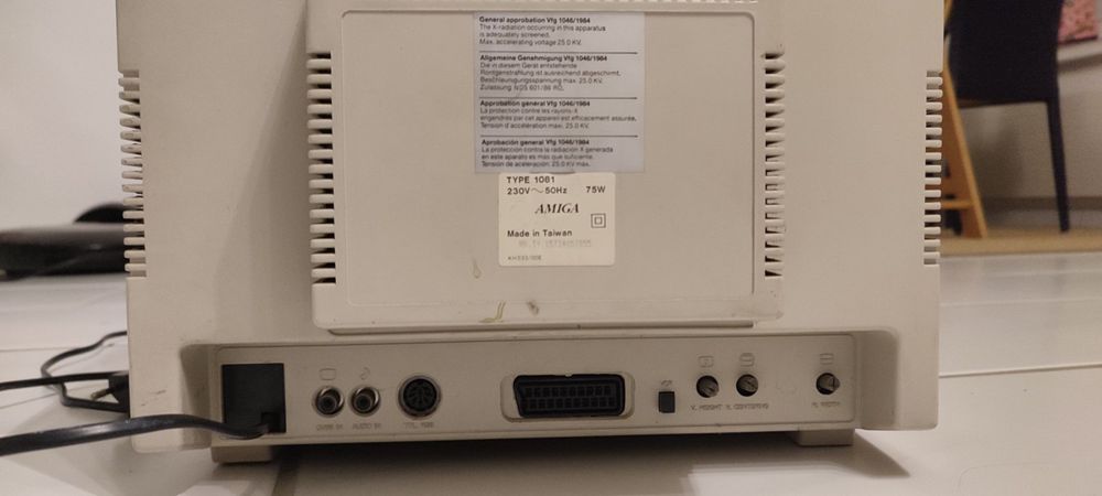 Monitor Amiga Commodore Model 1081 (Gebraucht) in Aesch (Neftenbach ...
