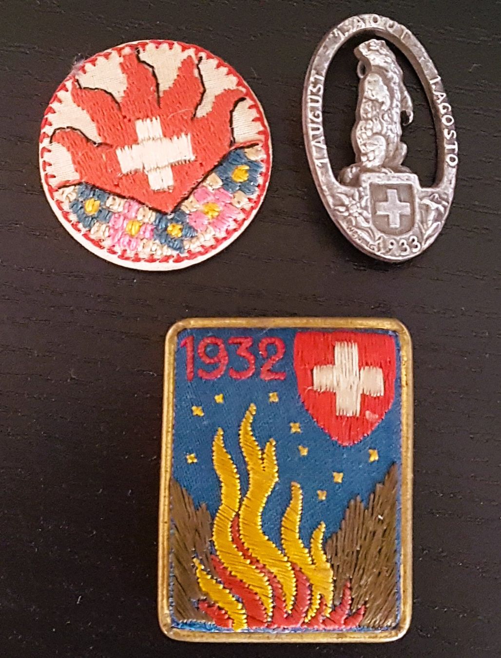 3 Abzeichen 1 August 1931-32-33 premier août insignes (Gebraucht) in ...