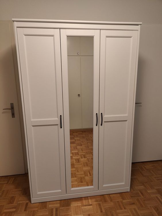 IKEA SONGESAND Schrank/Garderobe zur Abholung/Pickup (Gebraucht) in Zurich für CHF 40 – nur ...