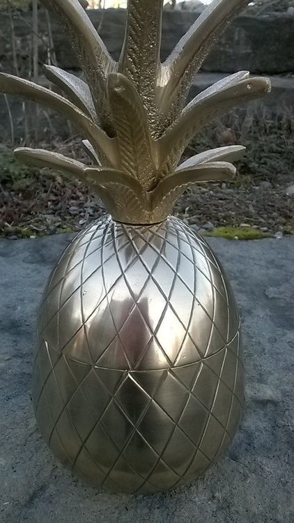 Goldene Ananas - Dekor aus Bronze (Gebraucht) in für CHF 20 – mit ...