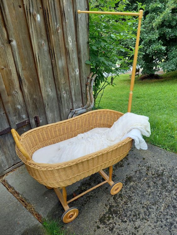 Retro Stubenwagen antik / Wiege (Gebraucht) in Waldstatt für CHF 79 ...