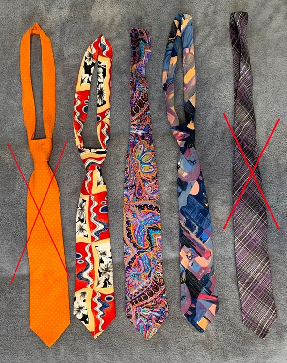 Kravatte können mit oder ohne Knopf geliefert werden :-) (Gebraucht) in Lodrino für CHF 10 – mit ...