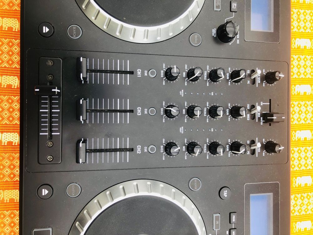Numark Mixdeck Express DJ System mit CD/MP3/USB Decks (Gebraucht) in ...