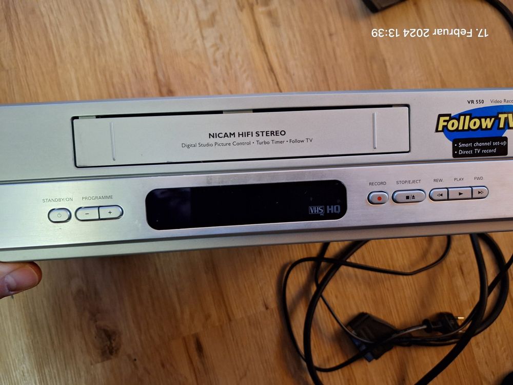 Philips VHS Player und Recorder mit 67 VHS-Kassetten (Gebraucht) in Beinwil am See für CHF 50 ...